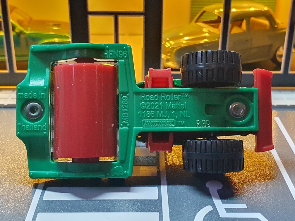 ROAD ROLLER - 1/64 MATCHBOX POWER GRAB 2023 (70 years) n°52/100 ...