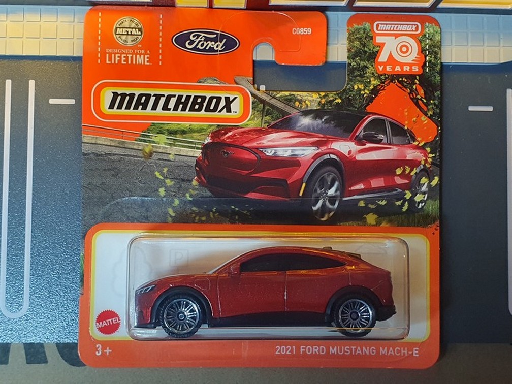 FORD MUSTANG MACH-E 2021 - 1/64 MATCHBOX BLISTER 2023 (70 years ...