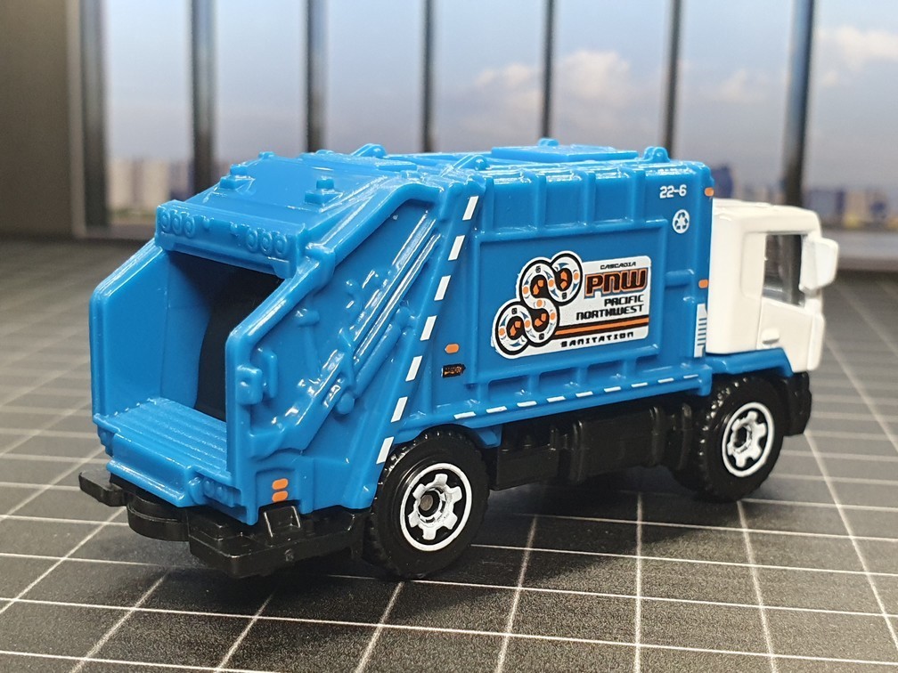 GARBAGE KING - MATCHBOX POWER GRAB 2022 n°74/100 - Minicars Collection