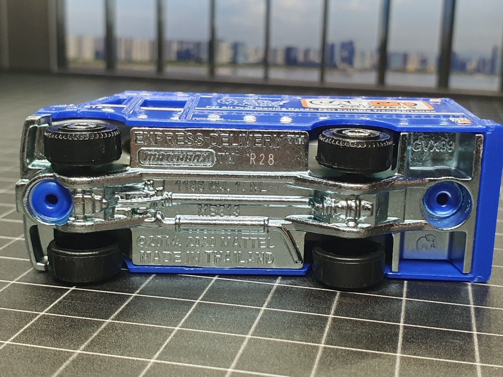 EXPRESS DELIVERY- 1/64 MATCHBOX POWER GRAB 2022 N°89/100 - Minicars ...